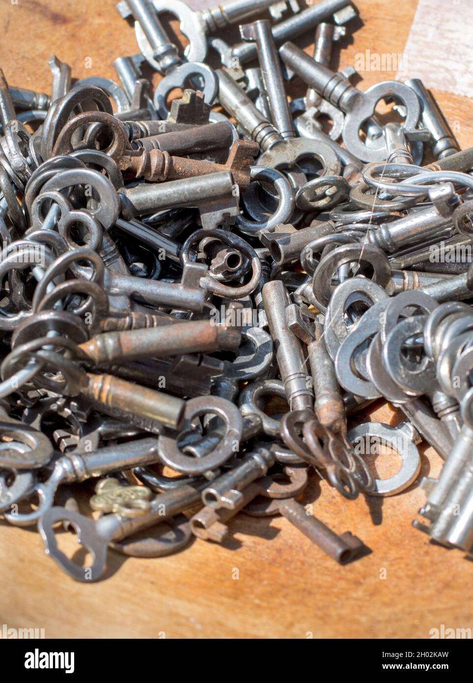 antique keys for old padlocks; the end fits into the center of the ...