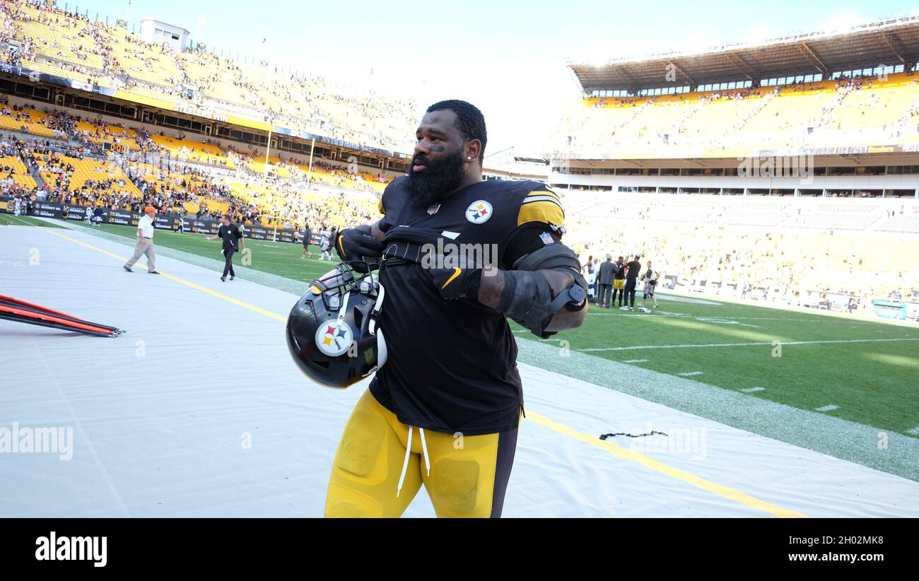 October 10th, 2021: Isaiah Buggs #96 during the Pittsburgh Steelers vs ...