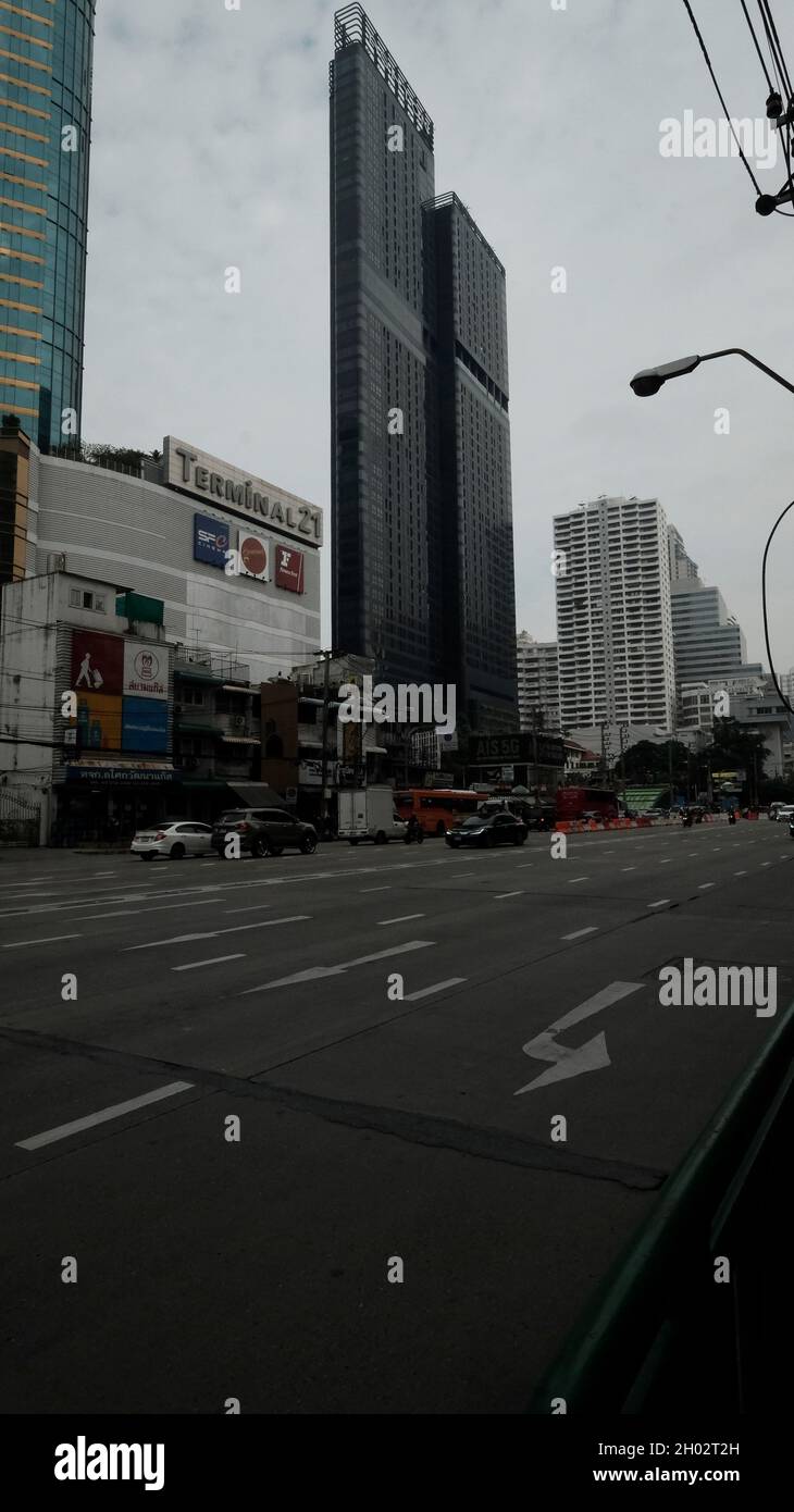 Asoke Road Sukhumvit Soi 21 Bangkok Thailand Stock Photo - Alamy
