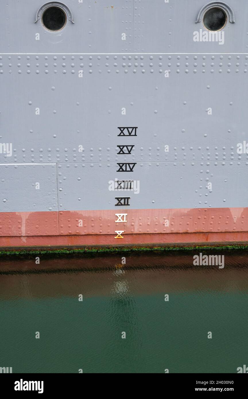 Plimsoll line or load line on the side hull of a ship Stock Photo - Alamy