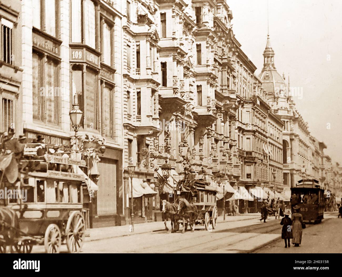 Berlin leipzig hi-res stock photography and images - Alamy