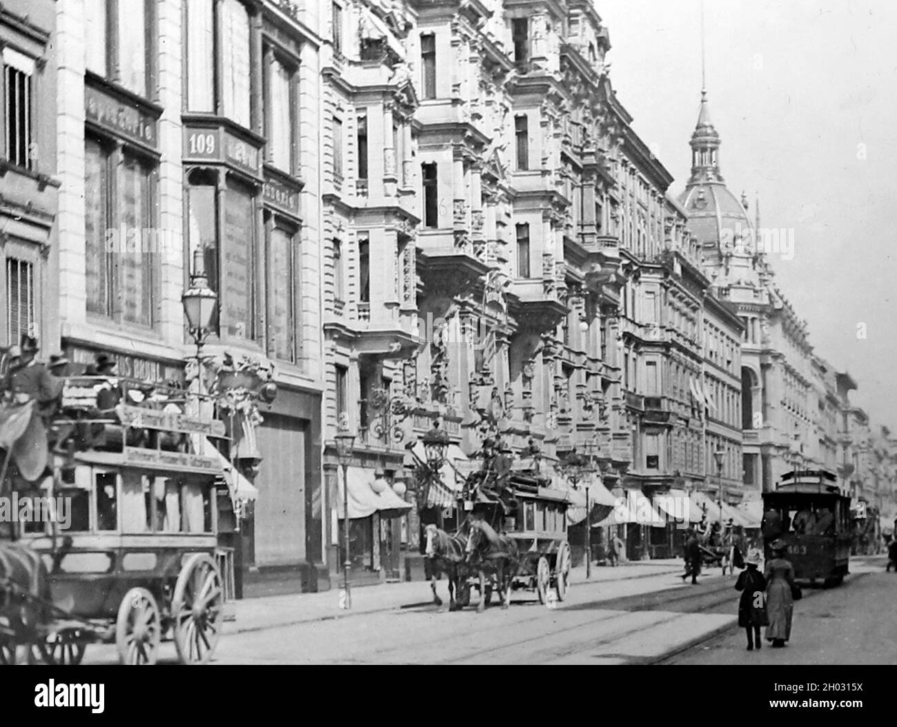 Berlin leipzig hi-res stock photography and images - Alamy