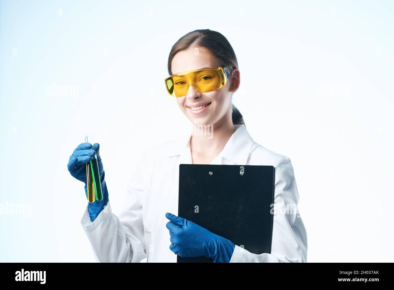 laboratory assistant analysis biotechnology research medicine Studio ...