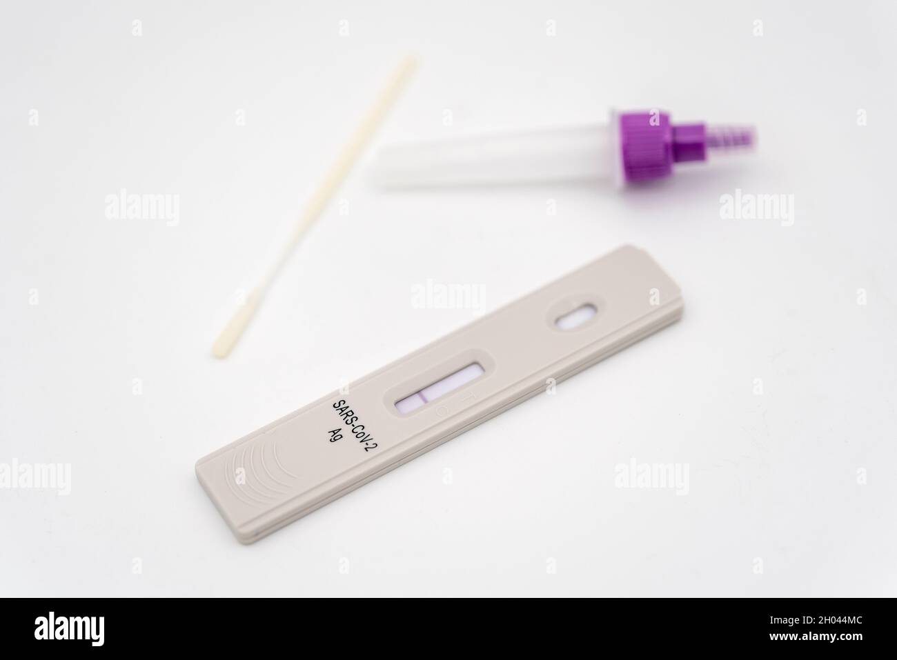 Rapid lateral flow test for SARS-CoV-2 Ag - quick test for Covid-19 ...