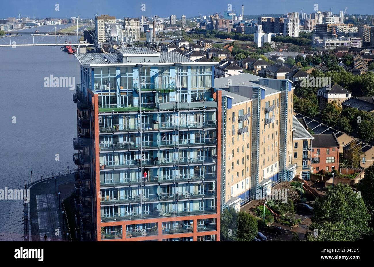Aerial of london docklands hi-res stock photography and images - Alamy