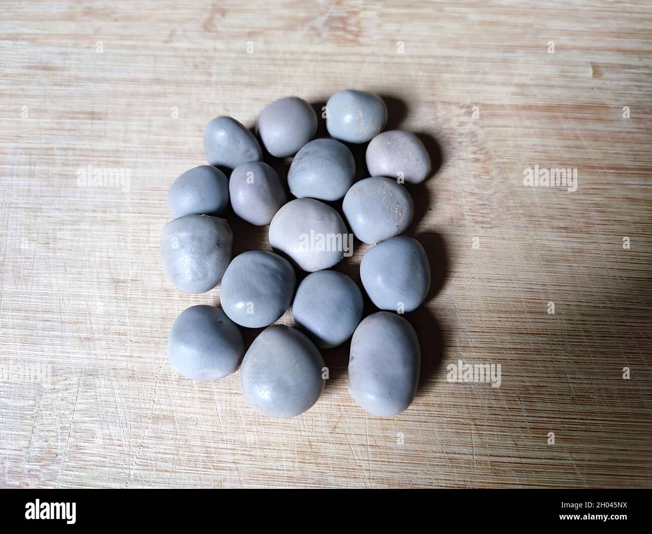 Nicker hi-res stock photography and images - Alamy