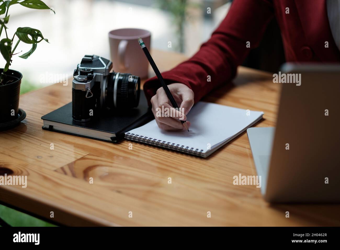 Data writing hi-res stock photography and images - Alamy