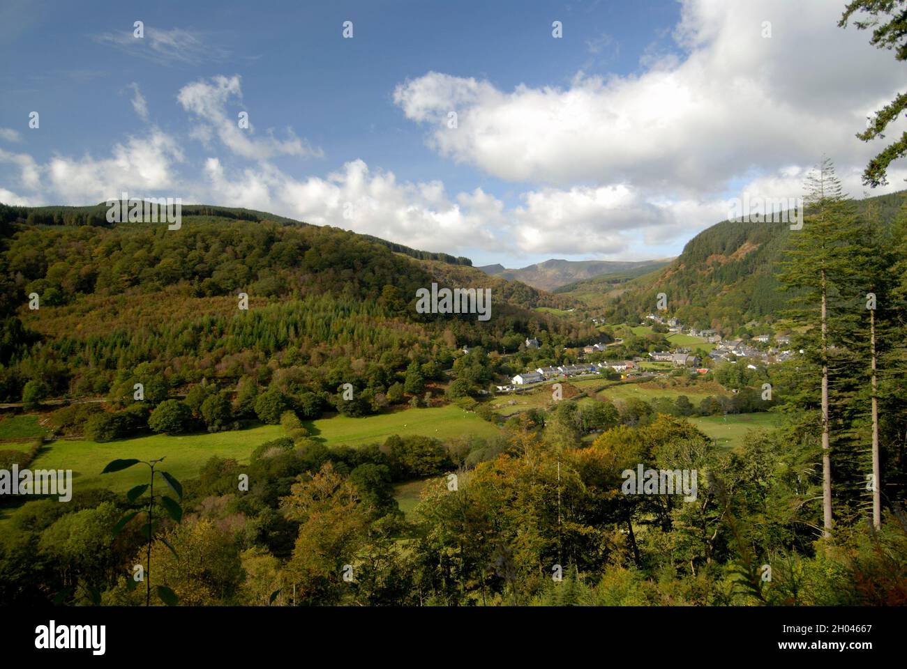 Corris village in valley hi-res stock photography and images - Alamy