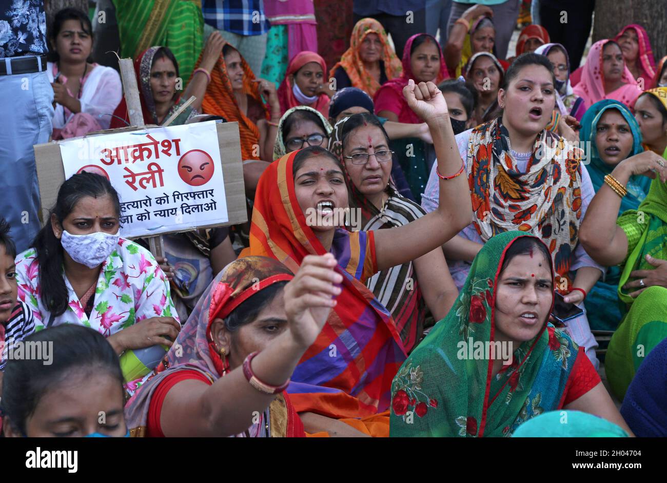 People shouts slogans in a protest rally in demand of justice for ...