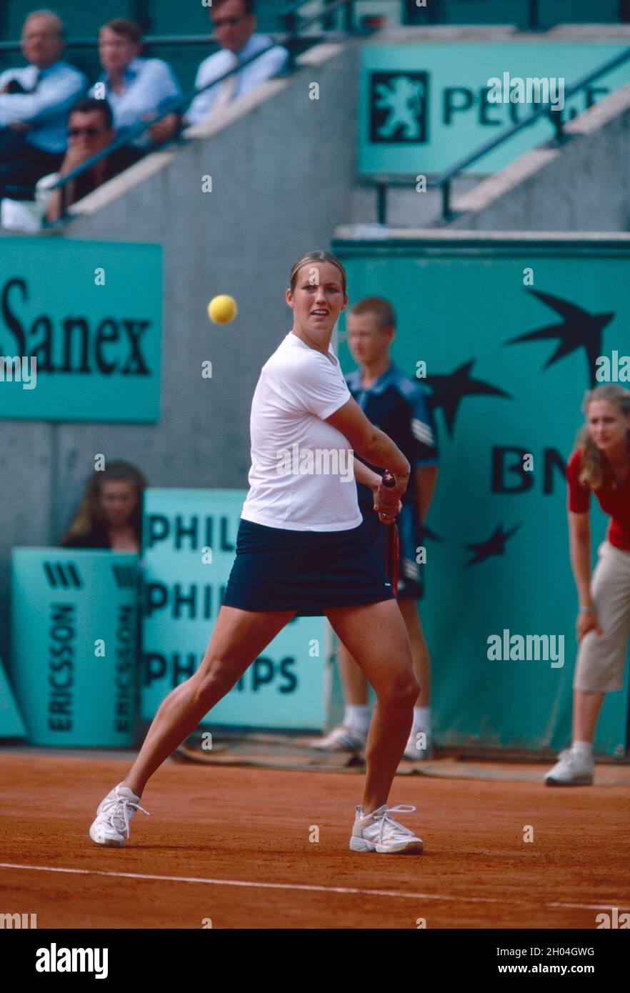 Hungarian tennis player Petra Mandula, French Open 2001 Stock Photo - Alamy