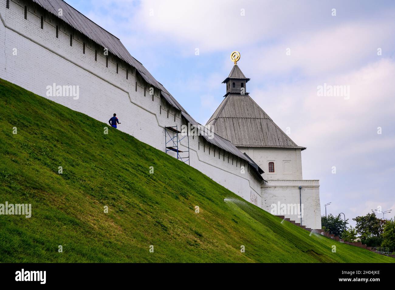 Work on the restoration of the fortress walls of the ancient Kremlin in ...