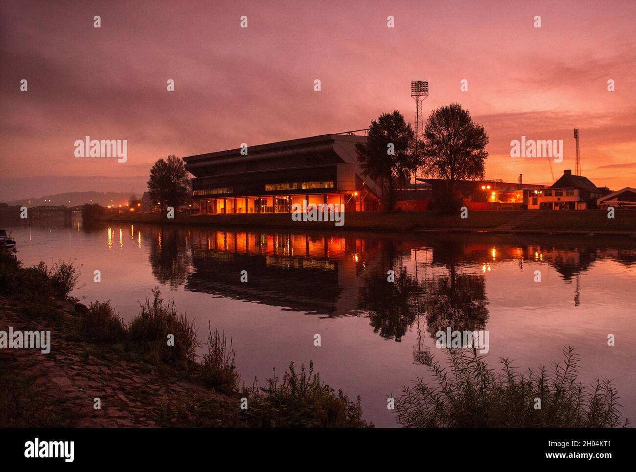 Old nottingham forest ground hi-res stock photography and images - Alamy