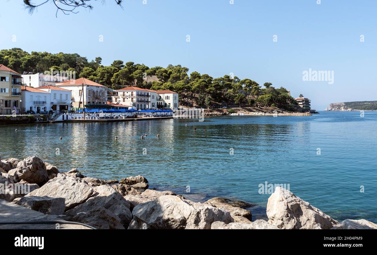 Harbor sunshine hi-res stock photography and images - Alamy