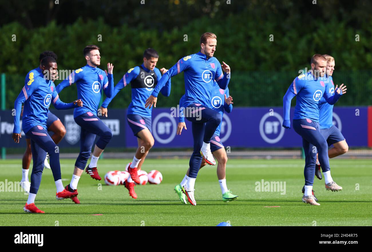 England football training harry kane hi-res stock photography and ...