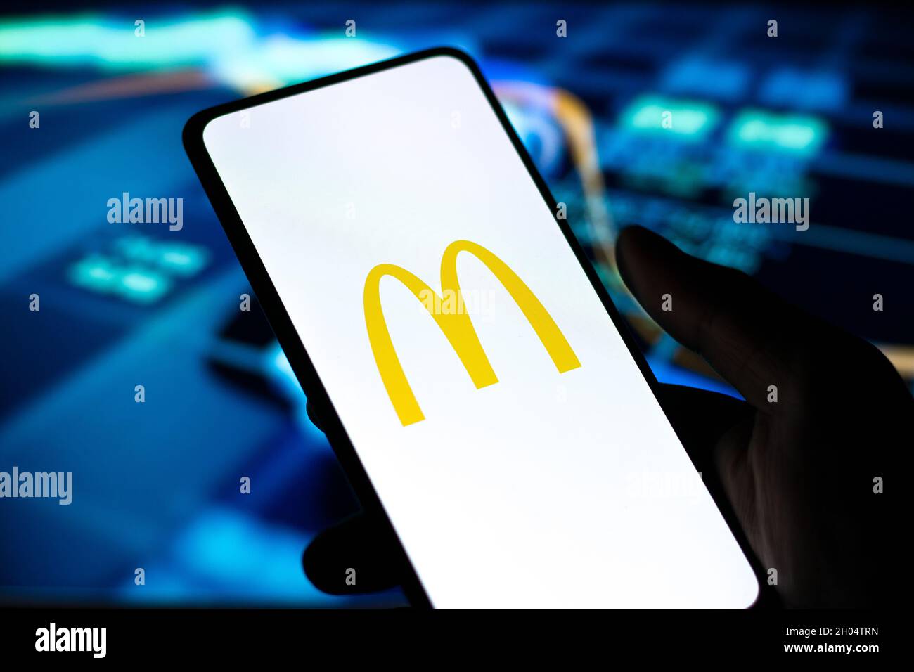 Mcdonalds employee india hi-res stock photography and images - Alamy