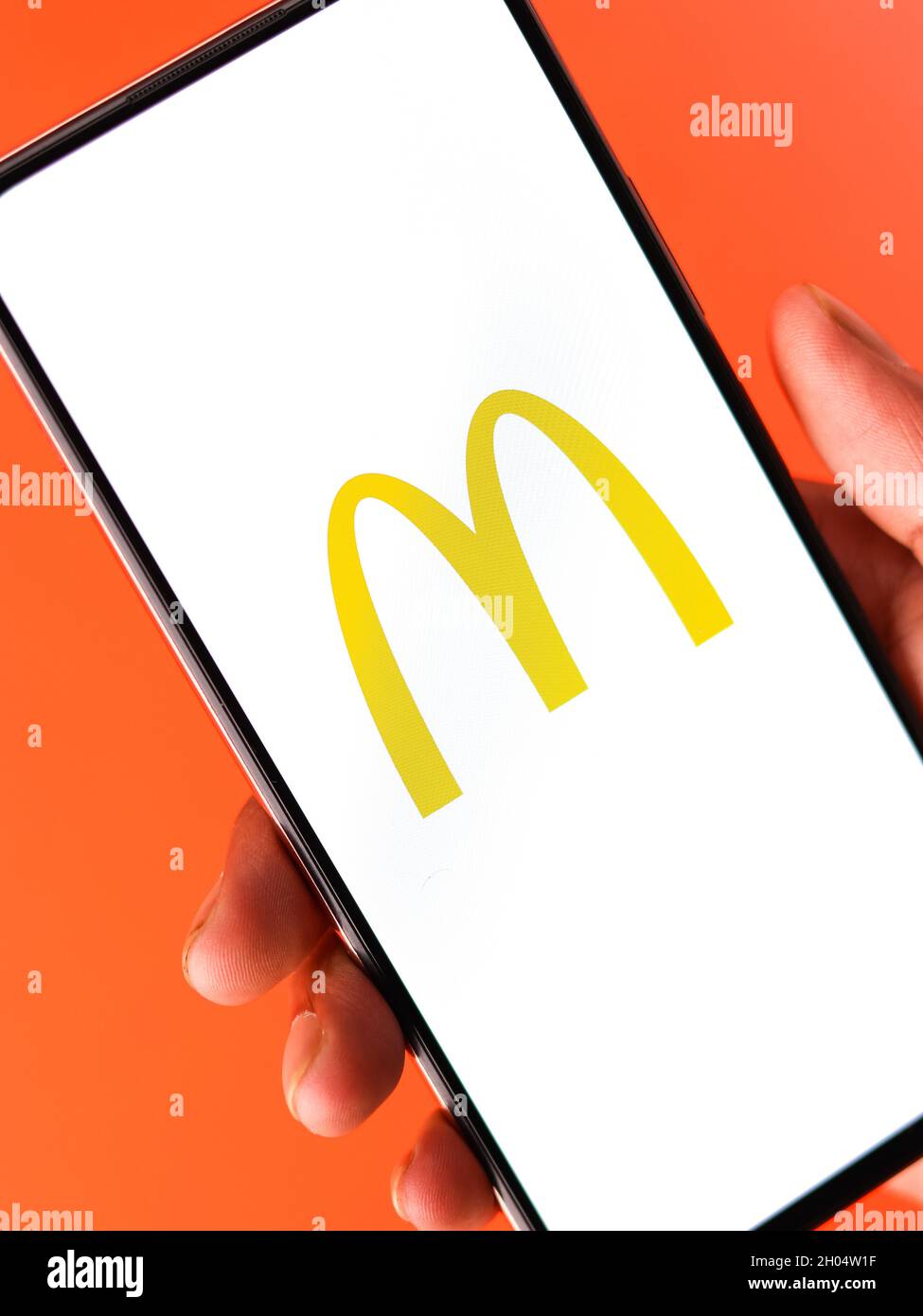 Mcdonalds employee india hi-res stock photography and images - Alamy