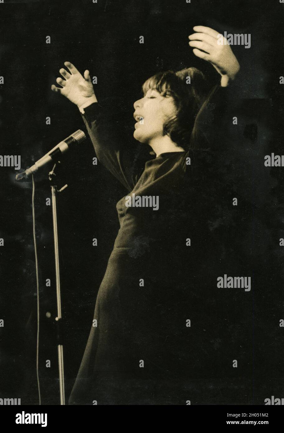 French singer and actress Juliette Greco, 1970s Stock Photo - Alamy