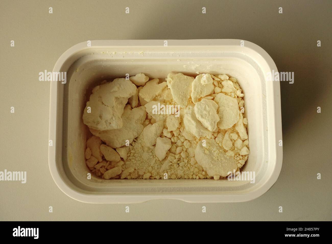 A jar with white Amphetamine powder Stock Photo - Alamy