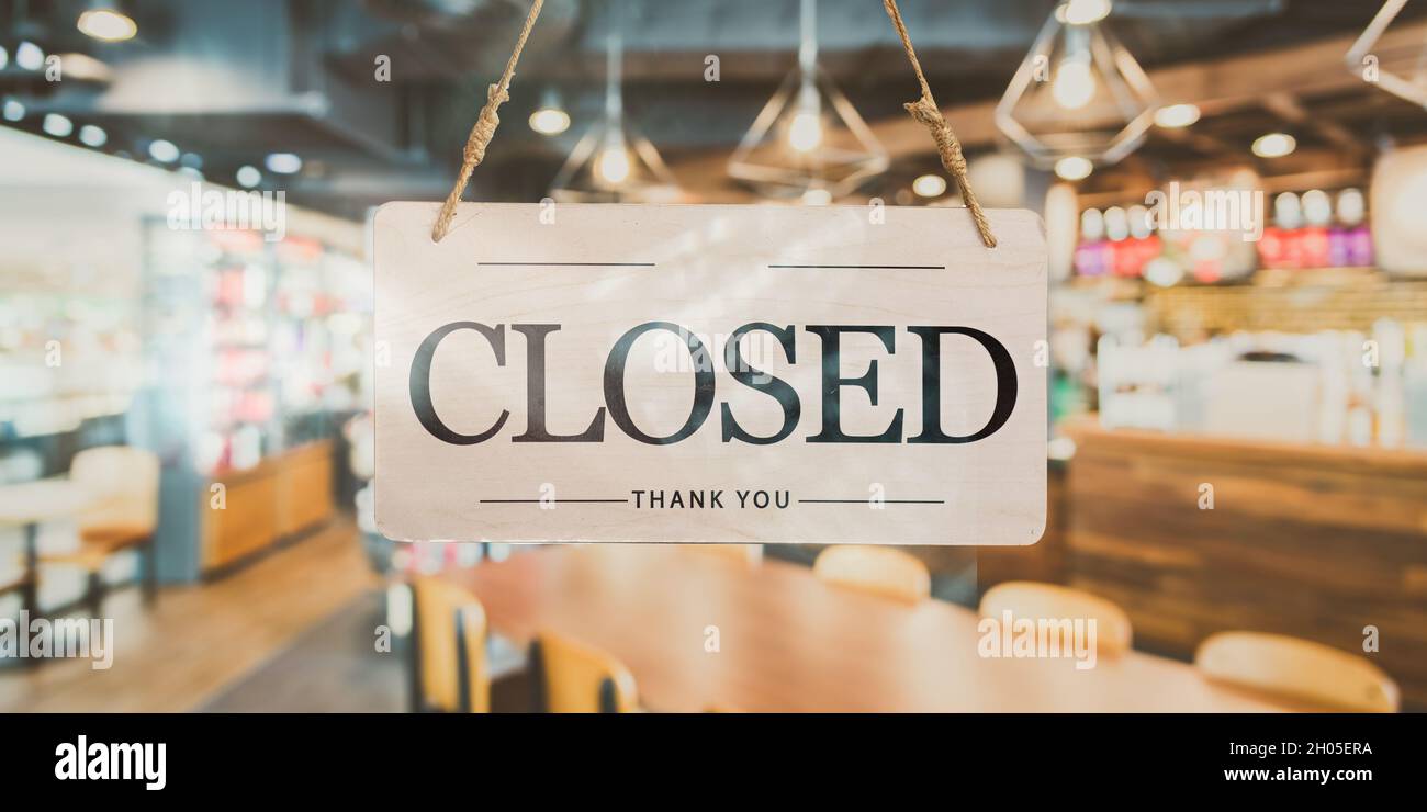 Sign closed in front of the cafe and restaurant doors, new ban on ...