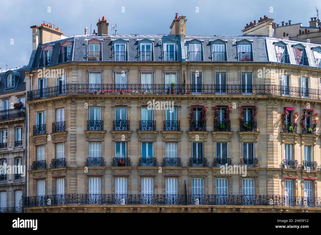 Typical architectural features of parisian buildings. Stone repetitive ...