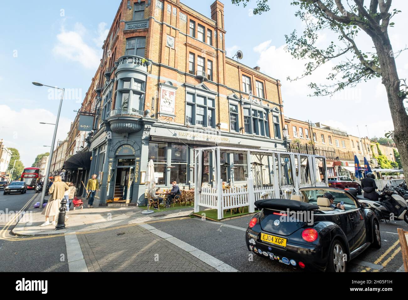London, April 2022: The Goat pub on Fulham Road in Chelsea Stock Photo ...