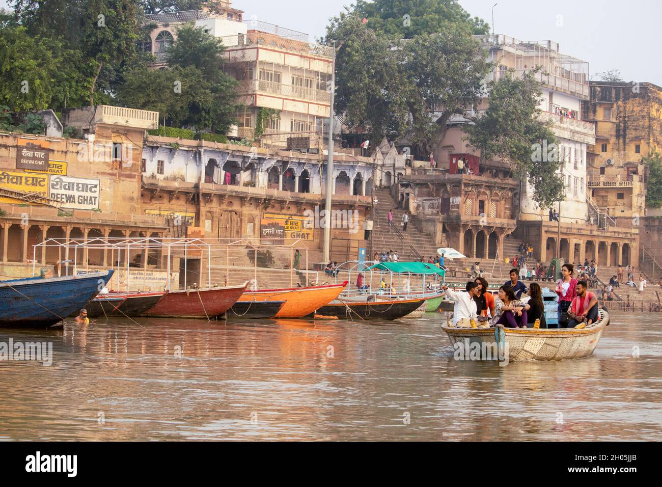 Assi ghat hi-res stock photography and images - Alamy