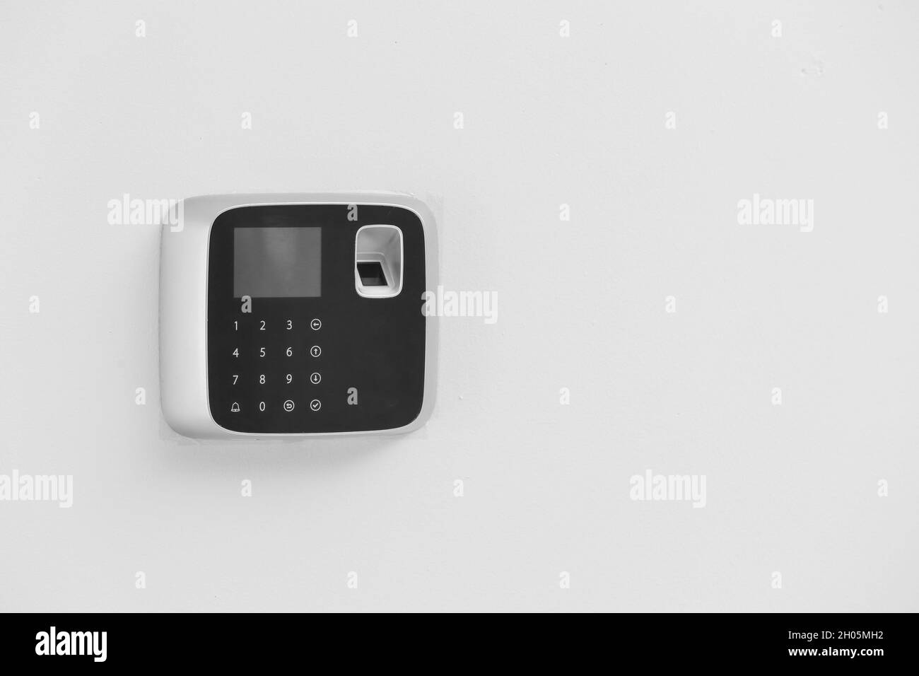 Alarm control panel install hi-res stock photography and images - Alamy