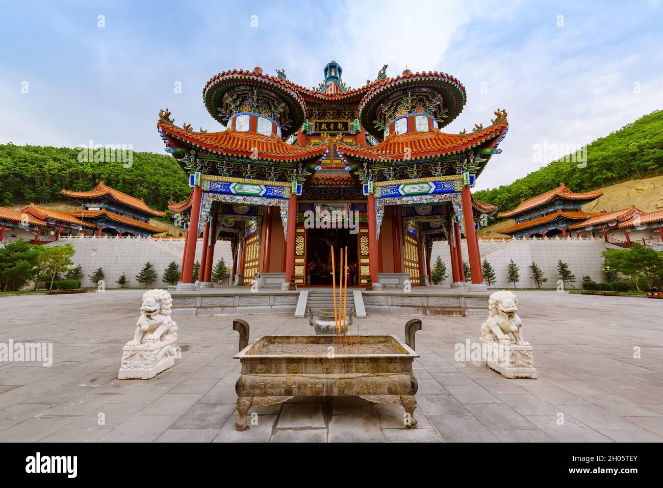Ancient guanyin temple hi-res stock photography and images - Alamy