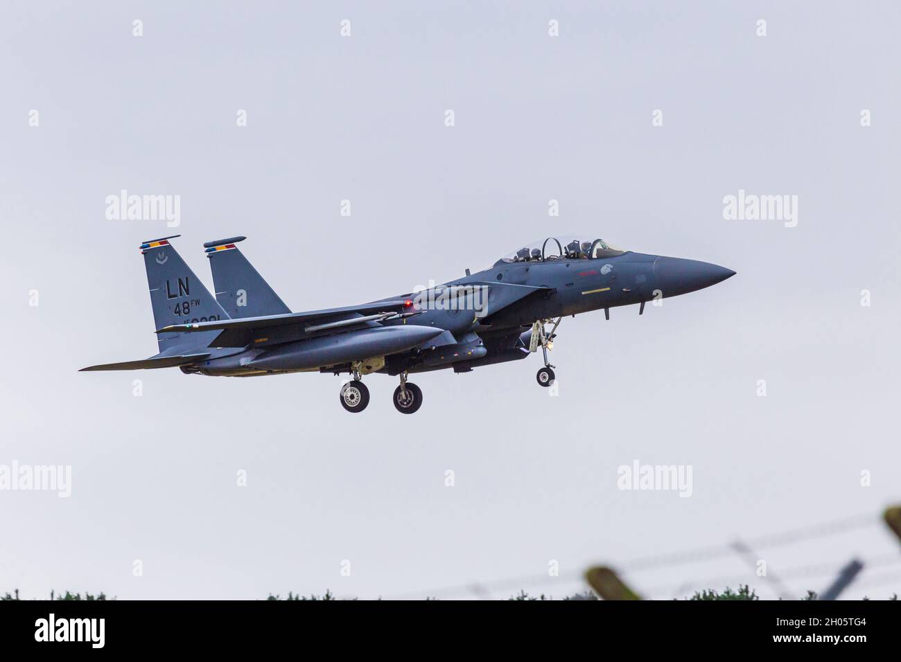 A USAF F15 Strike Eagle Tactical Fighter Landing at RAF(USAF ...