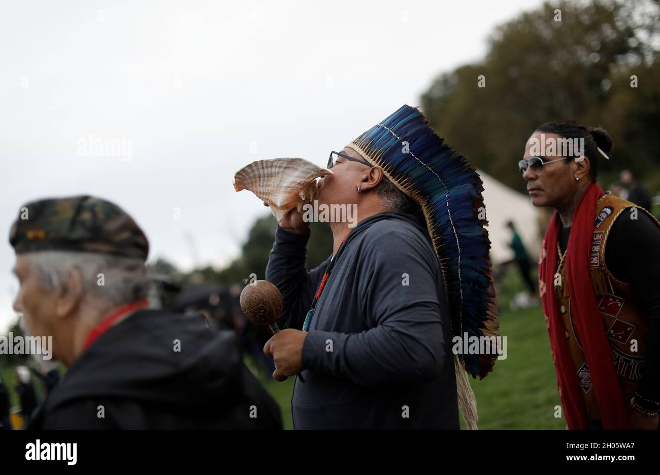 Through conch hi-res stock photography and images - Alamy