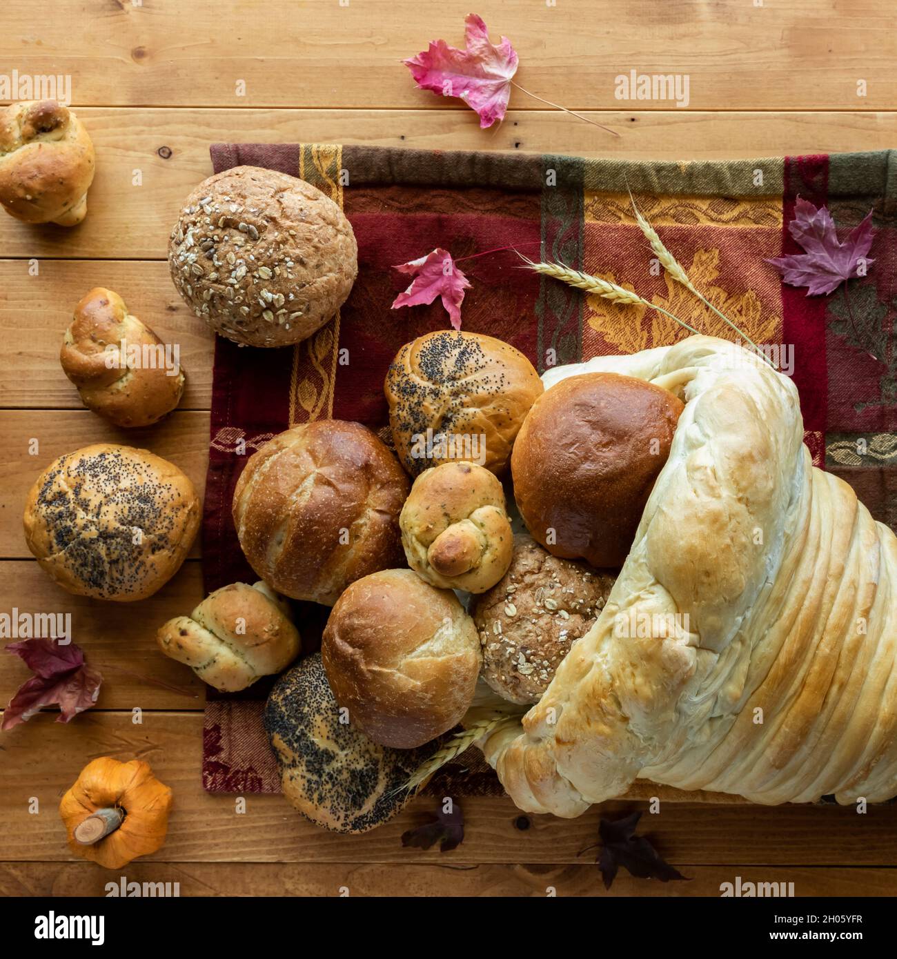 Autumn cornucopia bread hi-res stock photography and images - Alamy