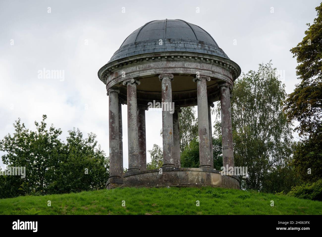 English folly hi-res stock photography and images - Alamy