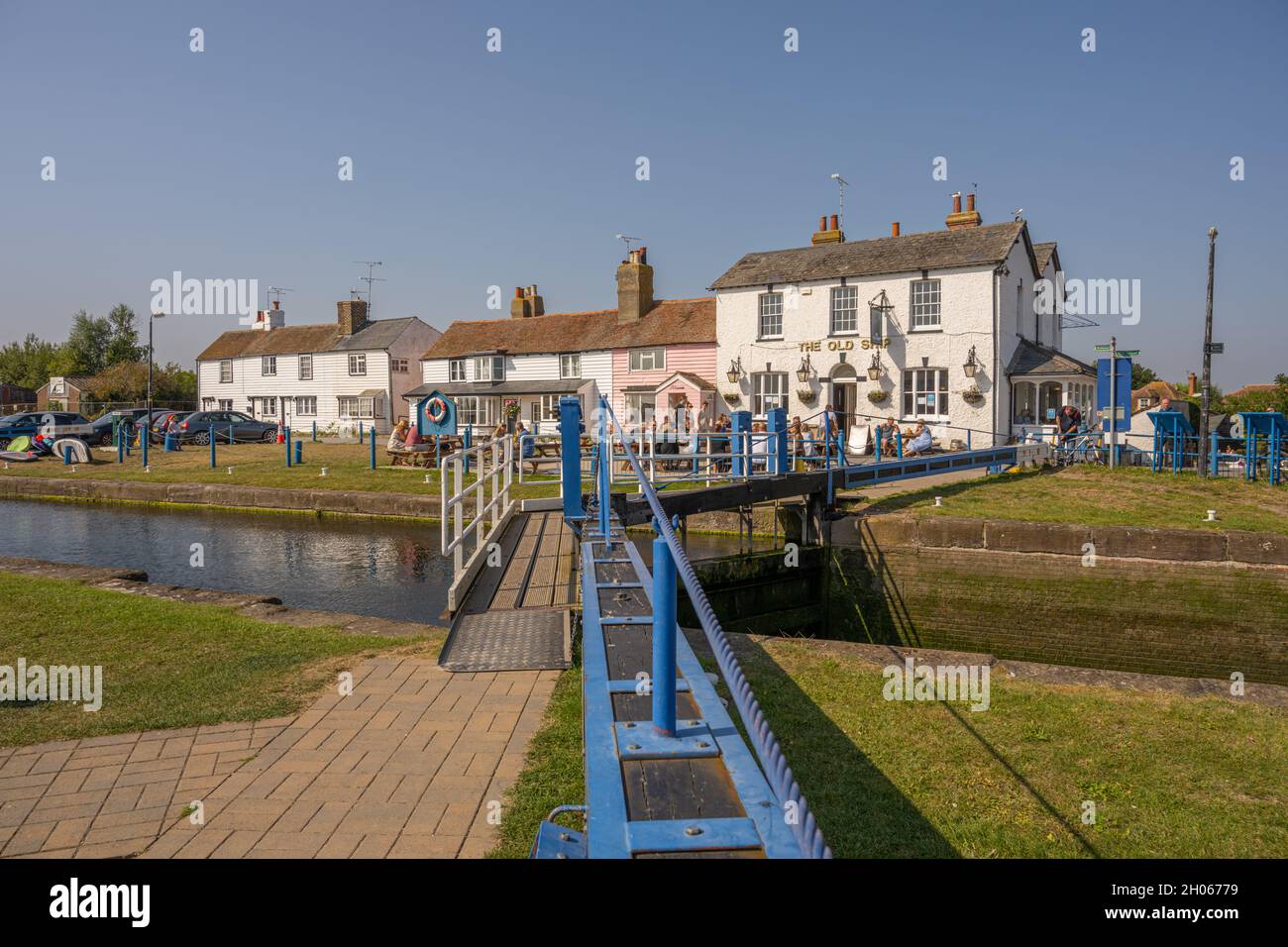 Chelmer and blackwater navigation locks hi-res stock photography and ...