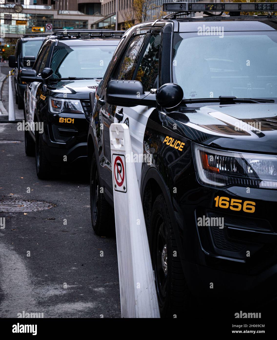 Calgary police car hi-res stock photography and images - Alamy