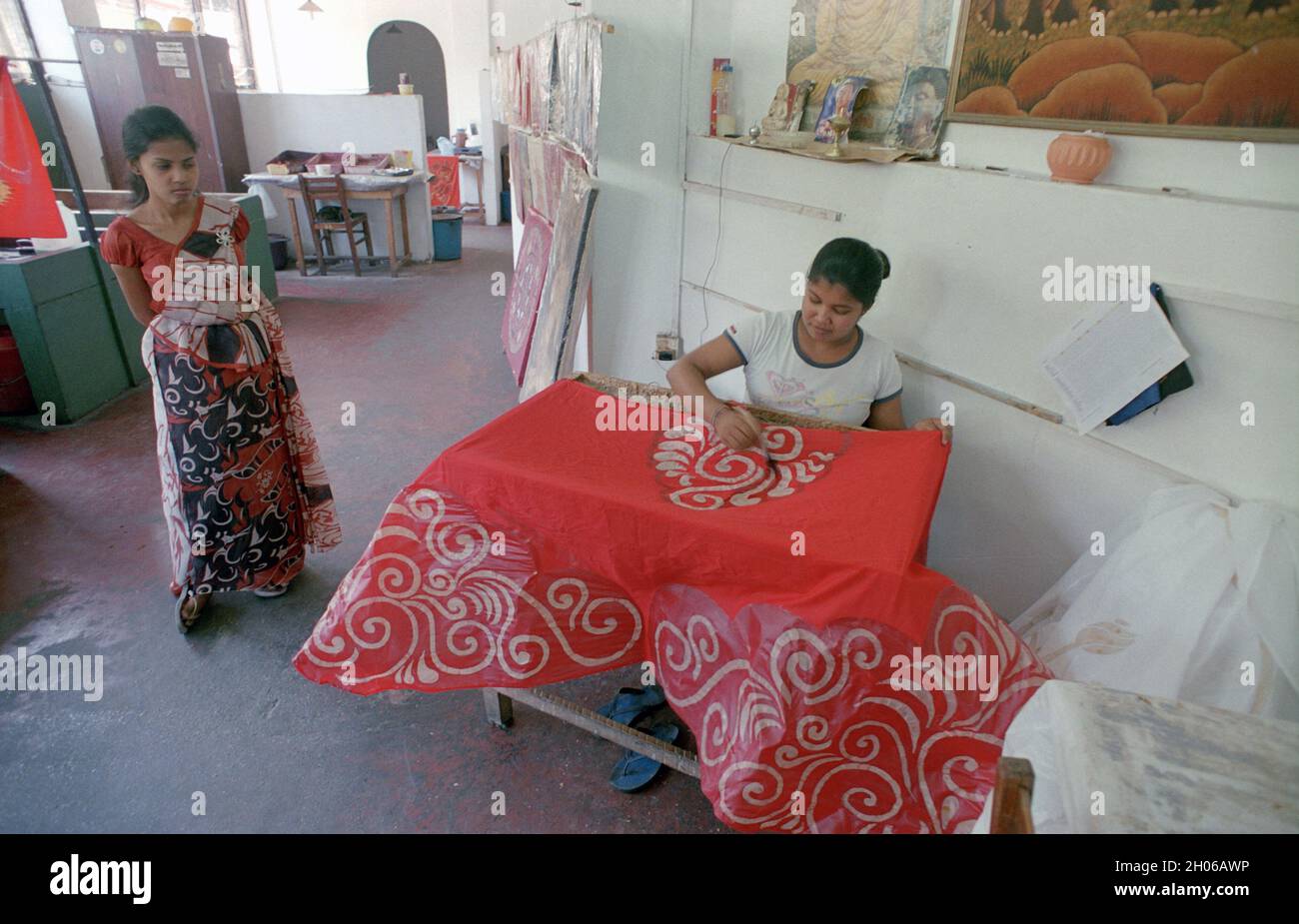 Jayamail batiks studio hi-res stock photography and images - Alamy
