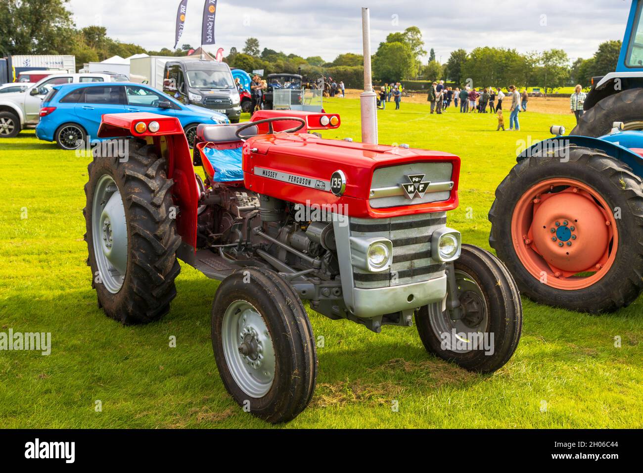 A 1969 Massey Ferguson 135 Vintage Tractor, Reg No: UYB 446G, at Chew ...