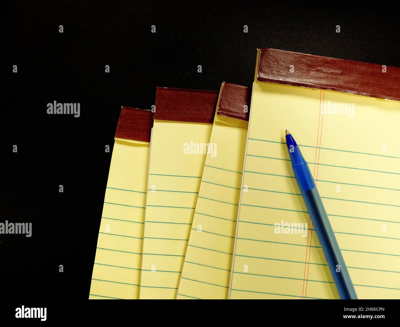 Legal pad hi-res stock photography and images - Alamy
