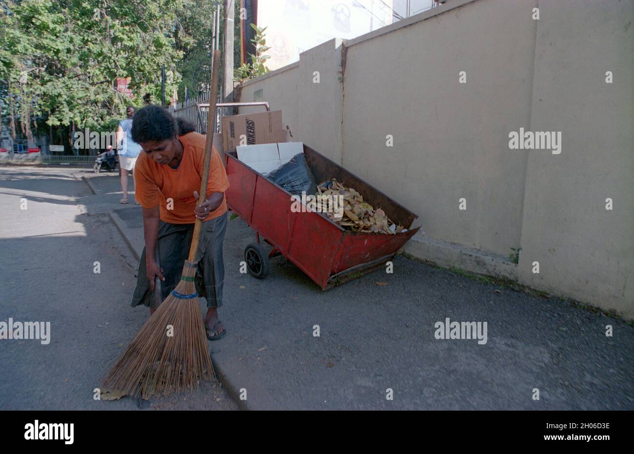 Colombo street cleaner hi-res stock photography and images - Alamy