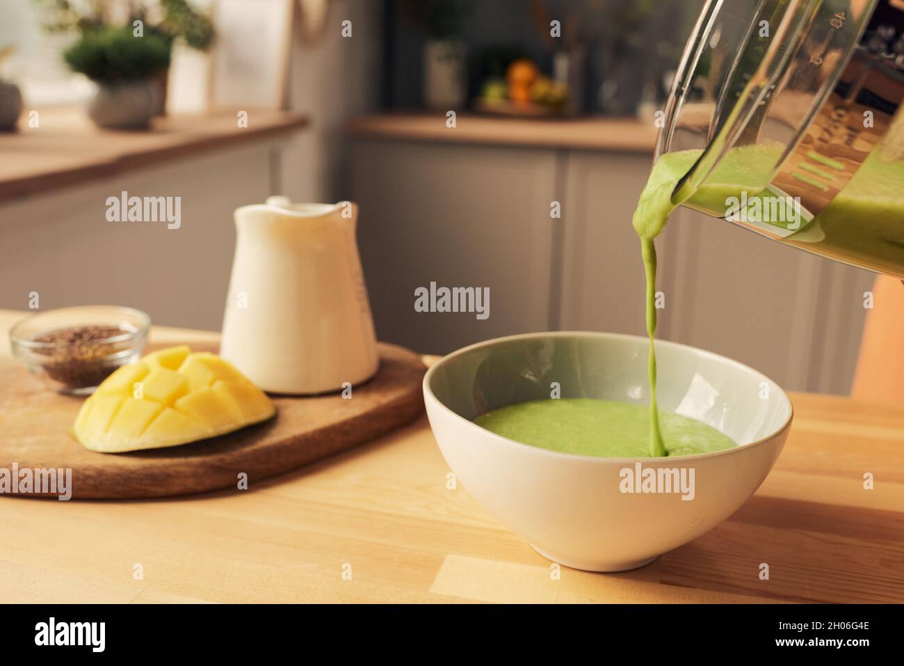 Blender jug hi-res stock photography and images - Alamy