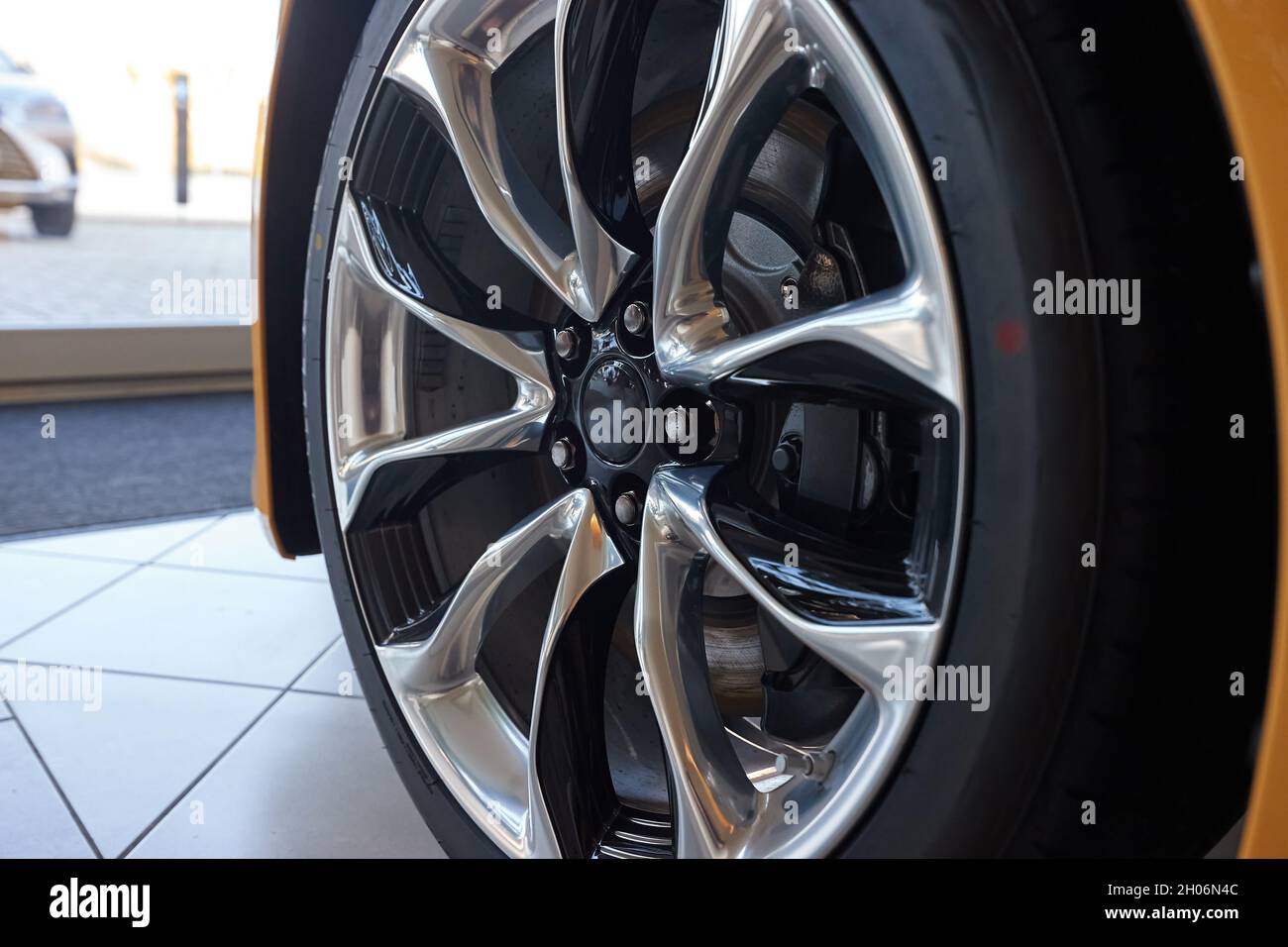 Luxury car alloy rim, big wheels Stock Photo - Alamy