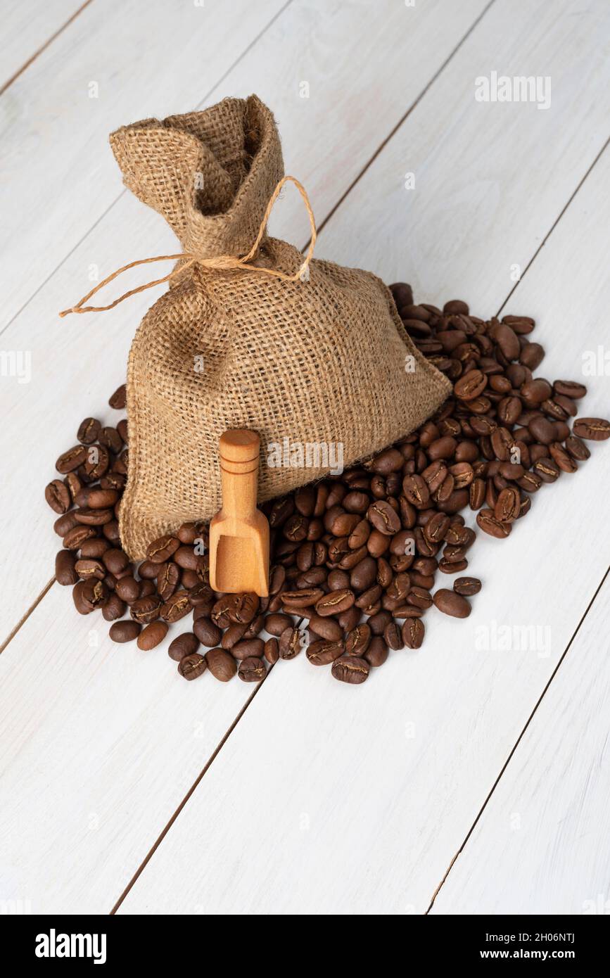 Cloth bag with coffee beans Stock Photo - Alamy