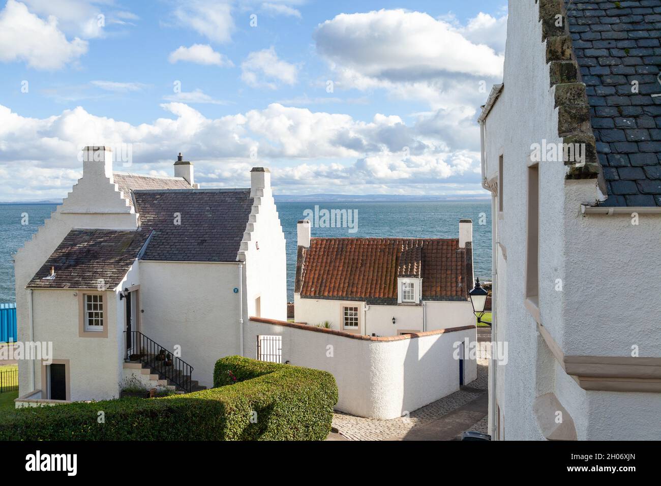 Traditional White houses at Pan Ha' Dysart Fife Scotland Stock Photo ...