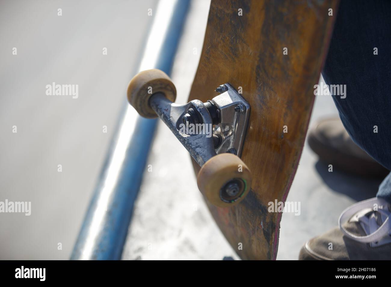 Concrete skateparks hi-res stock photography and images - Alamy