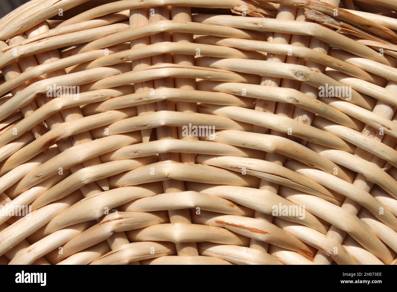 Woven basket craft hi-res stock photography and images - Alamy