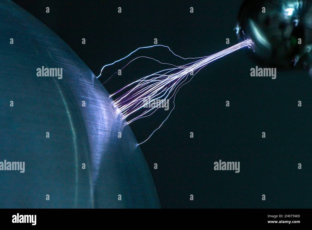 electric discharge lightning on ribbon generator Stock Photo - Alamy