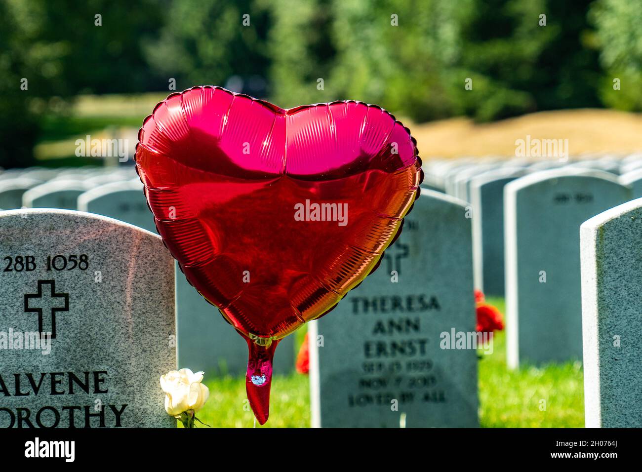 Kent, Wa. USA - 07/30/2020: Tahoma National Cemetery Stock Photo - Alamy