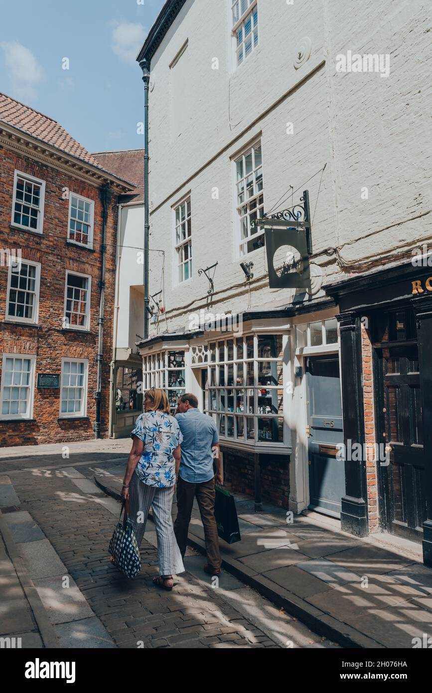Tourists walking shambles hi-res stock photography and images - Alamy