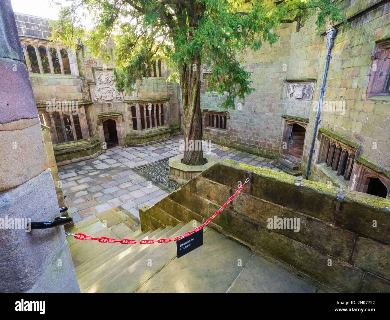 Skipton castle medieval hi-res stock photography and images - Alamy