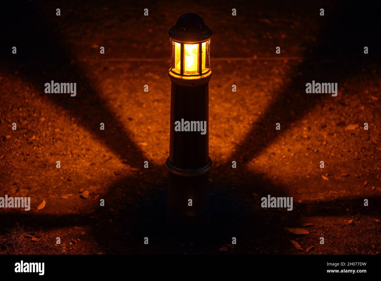 Circular pathway hi-res stock photography and images - Alamy