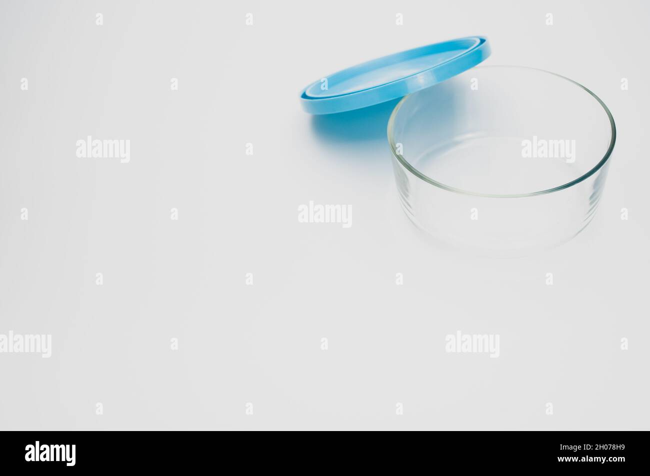 empty clean glass bowl on a white background Stock Photo - Alamy